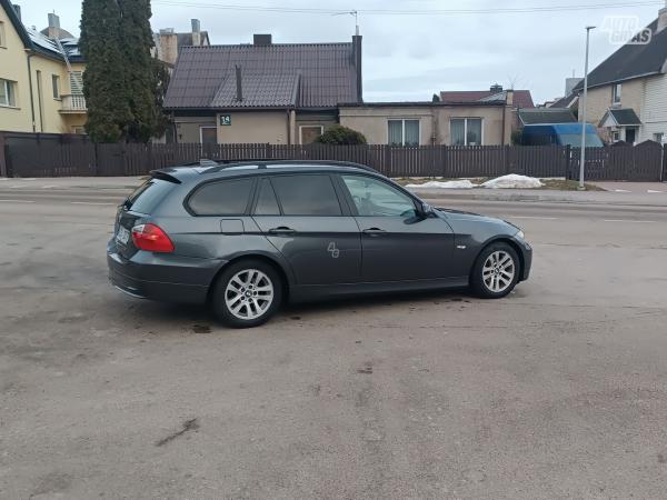 BMW 320 2006 in Siauliai, with an engine capacity of 2.00 L and mileage of 300 thousand km for 2750 €, photo 5 on AUTOMOTO.COM.LV