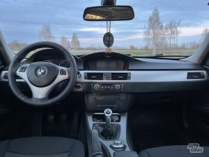 BMW 320 2006 in Panevezys, with an engine capacity of 2.00 L and mileage of 345 thousand km for 2450 €, photo 10 on AUTOMOTO.COM.LV