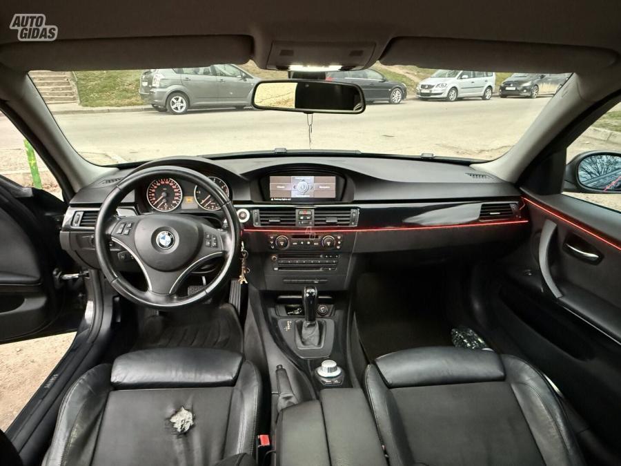 BMW 320 2006 in Vilnius, with an engine capacity of 2.00 L and mileage of 316 thousand km for 3350 €, photo 12 on AUTOMOTO.COM.LV