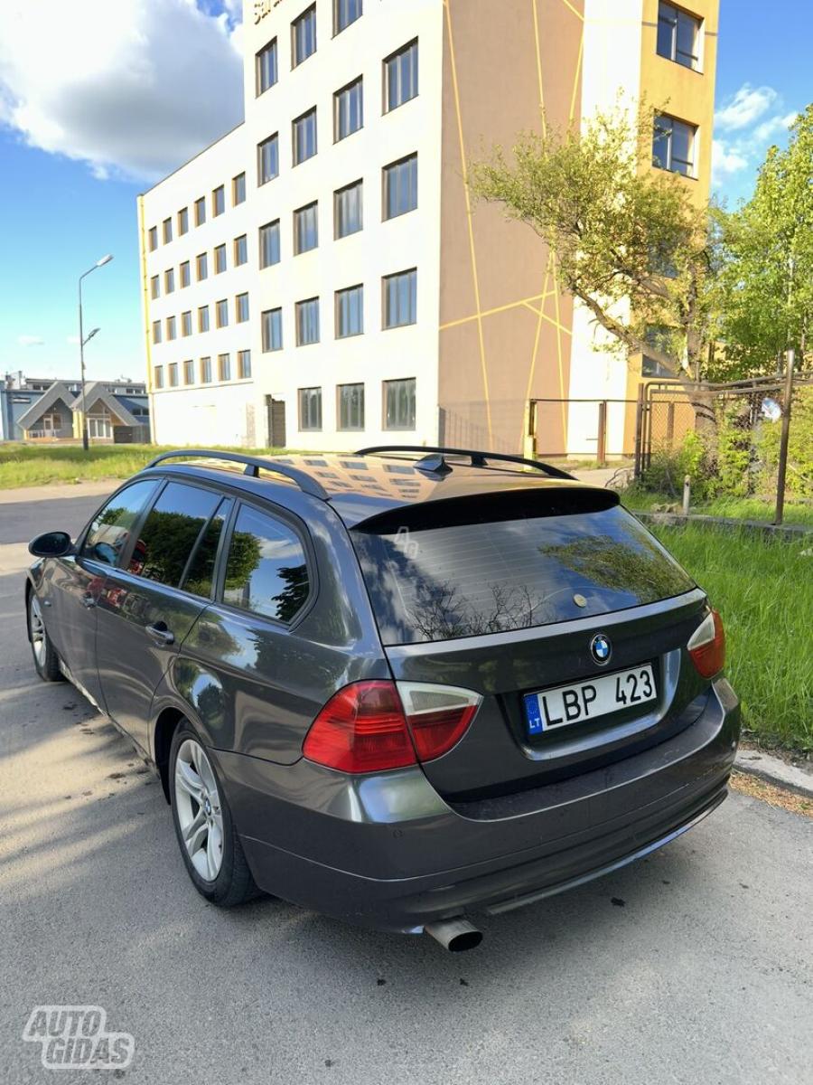 BMW 320 2006 in Siauliai, with an engine capacity of 2.00 L and mileage of 390 thousand km for 1550 €, photo 3 on AUTOMOTO.COM.LV