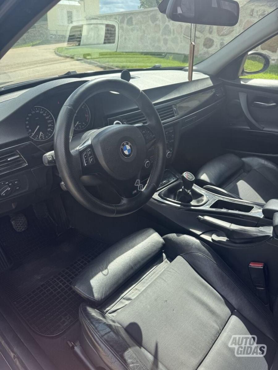 BMW 320 2006 in Vilnius, with an engine capacity of 2.00 L and mileage of 337 thousand km for 2650 €, photo 19 on AUTOMOTO.COM.LV