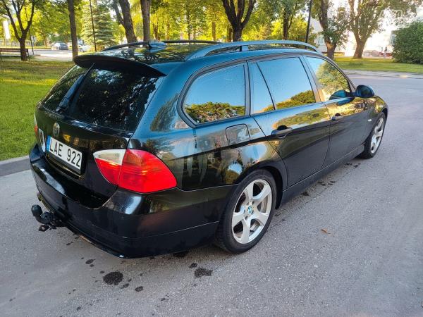 BMW 320 2006 in Ukmerge, with an engine capacity of 2.00 L and mileage of 425 thousand km for 2700 €, photo 3 on AUTOMOTO.COM.LV