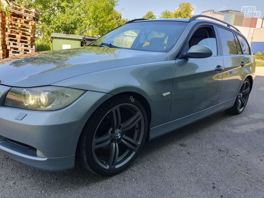 BMW 320 2006 in Siauliai, with an engine capacity of 2.00 L and mileage of 304 thousand km for 2250 €, photo 5 on AUTOMOTO.COM.LV