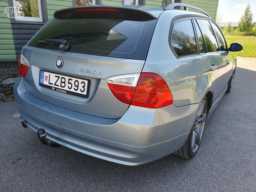 BMW 320 2006 in Siauliai, with an engine capacity of 2.00 L and mileage of 304 thousand km for 2250 €, photo 12 on AUTOMOTO.COM.LV