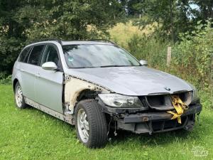 BMW 320 2006 Utena, ar dzinēja tilpumu 2.00 L un nobraukumu 291 tūkst. km par 499 €, foto  vietnē AUTOMOTO.COM.LV