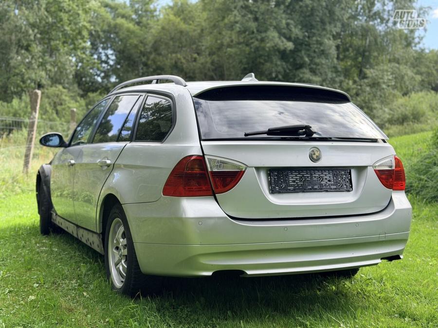 BMW 320 2006 Utena, ar dzinēja tilpumu 2.00 L un nobraukumu 291 tūkst. km par 499 €, foto 7 vietnē AUTOMOTO.COM.LV