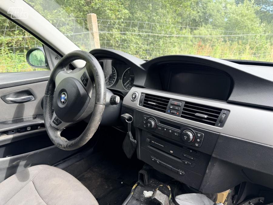 BMW 320 2006 Utena, ar dzinēja tilpumu 2.00 L un nobraukumu 291 tūkst. km par 499 €, foto 10 vietnē AUTOMOTO.COM.LV