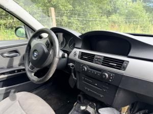 BMW 320 2006 in Utena, with an engine capacity of 2.00 L and mileage of 291 thousand km for 450 €, photo 10 on AUTOMOTO.COM.LV