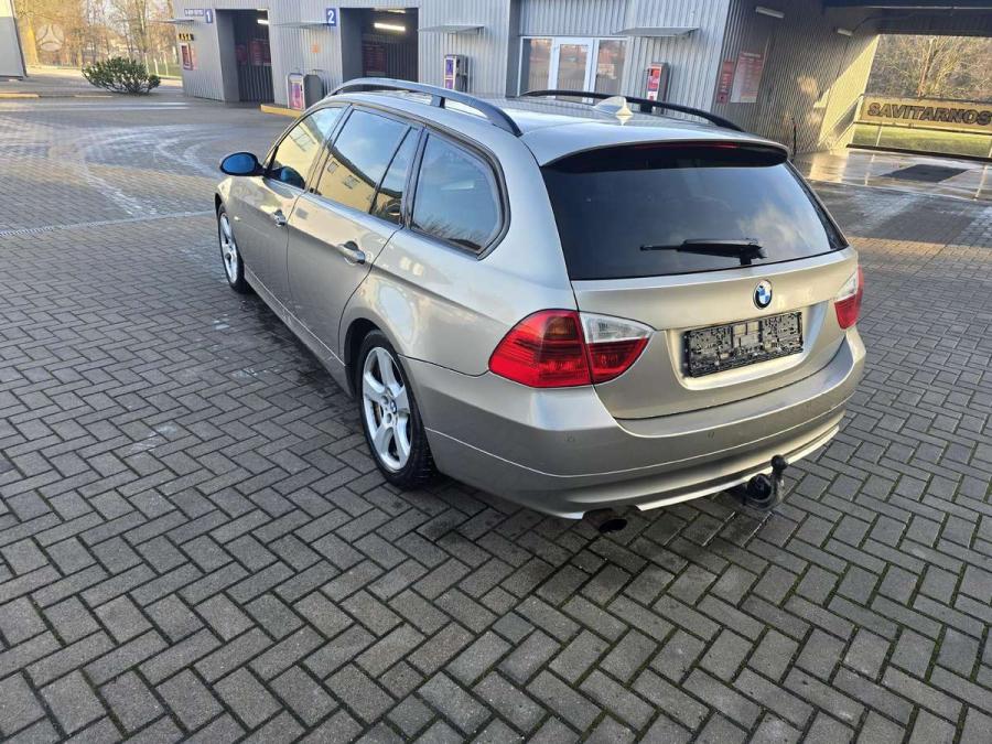 BMW 320 2007 in Marijampole, with an engine capacity of 2.00 L and mileage of 317 thousand km for 2800 €, photo 7 on AUTOMOTO.COM.LV