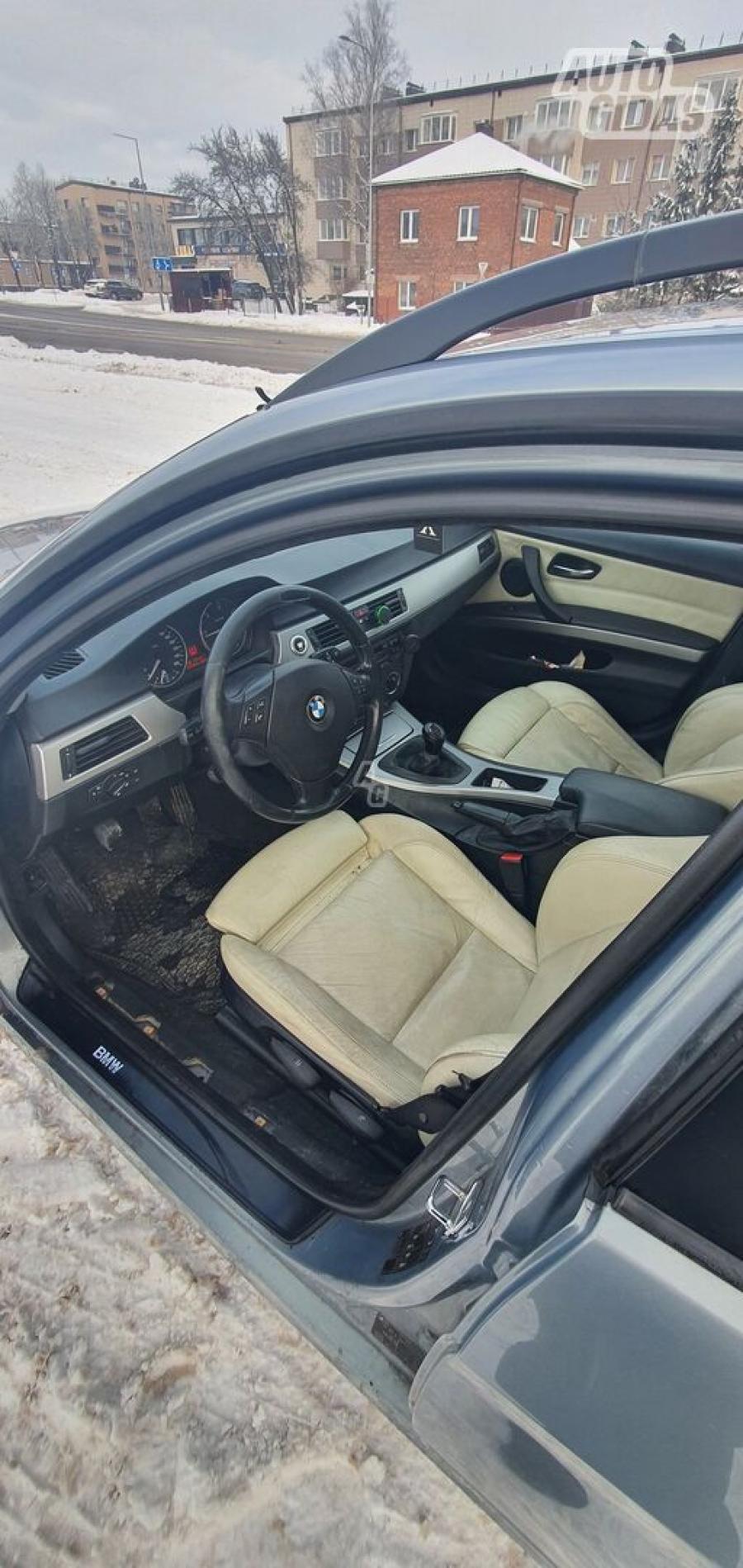 BMW 320 2007 in Siauliai, with an engine capacity of 2.00 L and mileage of 420 thousand km for 1250 €, photo 3 on AUTOMOTO.COM.LV