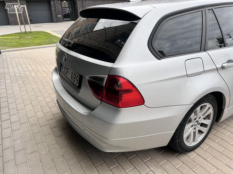 BMW 320 2007 in Klaipeda, with an engine capacity of 2.00 L and mileage of 323 thousand km for 3180 €, photo 7 on AUTOMOTO.COM.LV