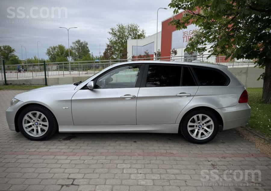 BMW 320 2007 in Jelgava, with an engine capacity of 2.00 L and mileage of 319 thousand km for 4190 €, photo 9 on AUTOMOTO.COM.LV