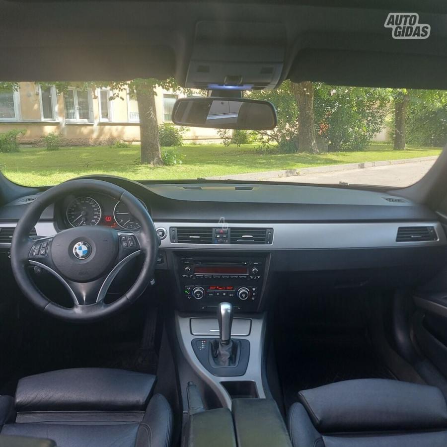 BMW 320 2007 in Kaunas, with an engine capacity of 2.00 L and mileage of 240 thousand km for 1999 €, photo 9 on AUTOMOTO.COM.LV