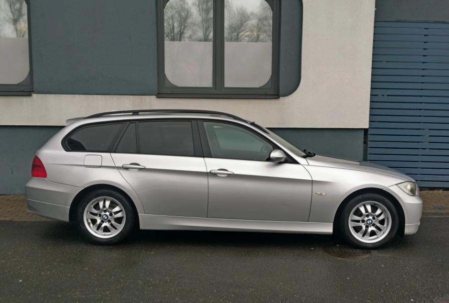 BMW 320 2007 in Riga, with an engine capacity of 2.00 L and mileage of 270 thousand km for 3390 €, photo 21 on AUTOMOTO.COM.LV