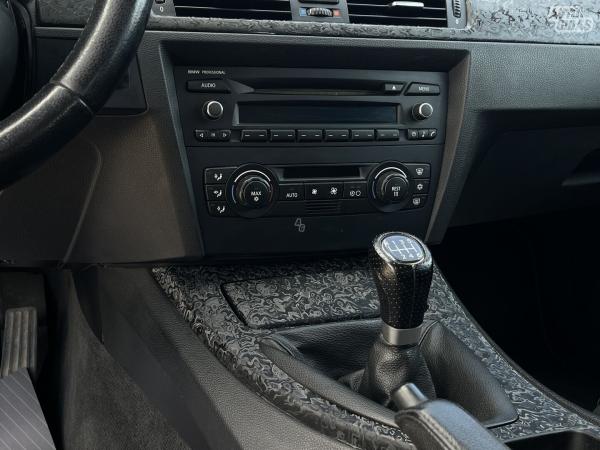 BMW 320 2007 in Klaipeda, with an engine capacity of 2.00 L and mileage of 302 thousand km for 3499 €, photo 10 on AUTOMOTO.COM.LV