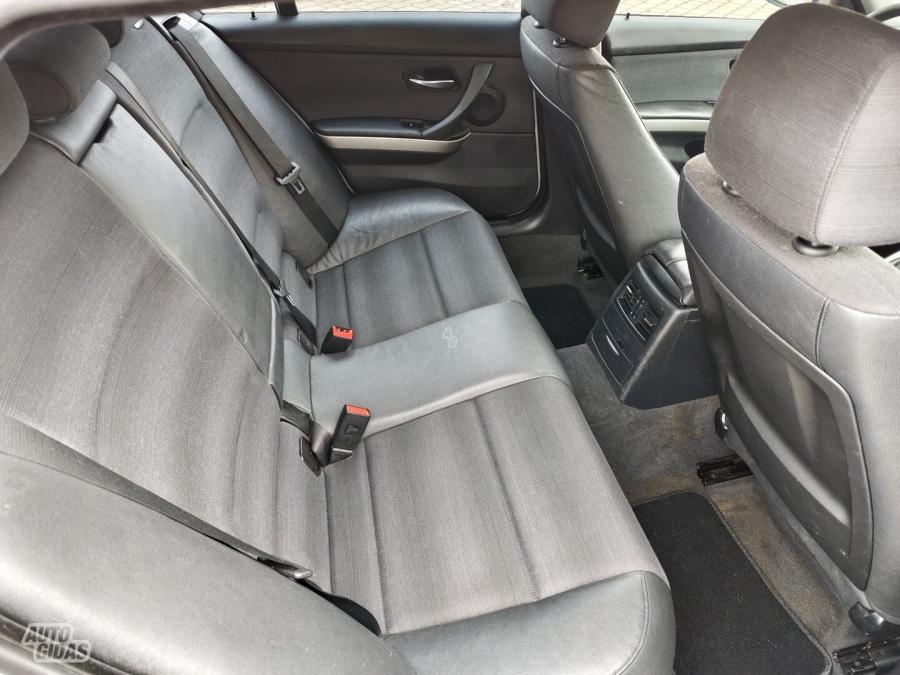 BMW 320 2007 in Marijampole, with an engine capacity of 2.00 L and mileage of 330 thousand km for 2550 €, photo 12 on AUTOMOTO.COM.LV