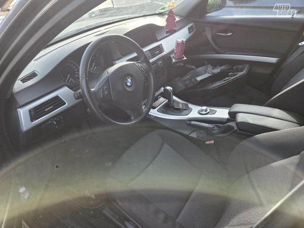BMW 320 2007 Marijampole, ar dzinēja tilpumu 2.00 L un nobraukumu 280 tūkst. km par 1750 €, foto 4 vietnē AUTOMOTO.COM.LV