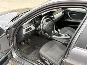 BMW 320 2007 in Vilnius, with an engine capacity of 2.00 L and mileage of 354 thousand km for 1800 €, photo 10 on AUTOMOTO.COM.LV