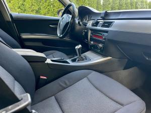 BMW 320 2007 in Kaunas, with an engine capacity of 2.00 L and mileage of 340 thousand km for 2300 €, photo 18 on AUTOMOTO.COM.LV