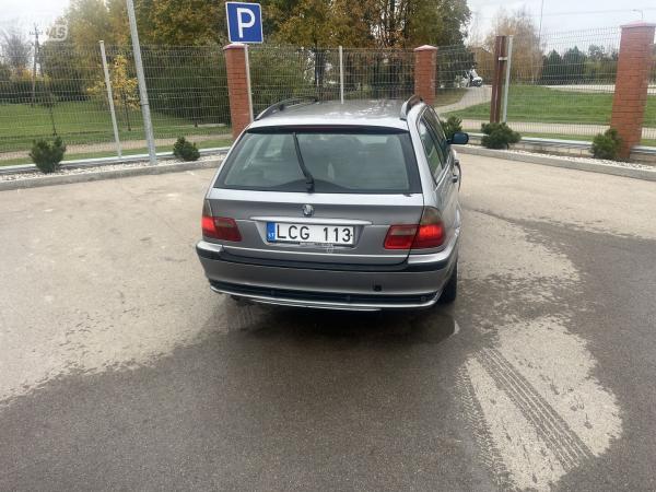 BMW 320 2007 RadviliÅ”kis vietnÄ BMW 320 2007 RadviliÅ”kis, ar dzinÄja tilpumu 2.00 L un nobraukumu 275 tÅ«kst. km par 1100 ā¬, foto 5 vietnÄ AUTOMOTO.COM.LV