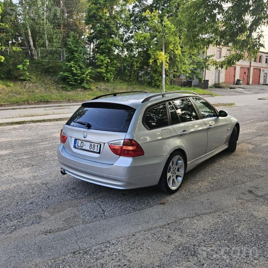 BMW 320 2008 in Riga, with an engine capacity of 2.00 L and mileage of 335 thousand km for 2600 €, photo 2 on AUTOMOTO.COM.LV