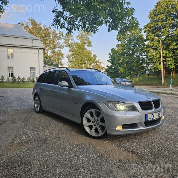 BMW 320 2008 Rīga, ar dzinēja tilpumu 2.00 L un nobraukumu 335 tūkst. km par 2600 €, foto 3 vietnē AUTOMOTO.COM.LV