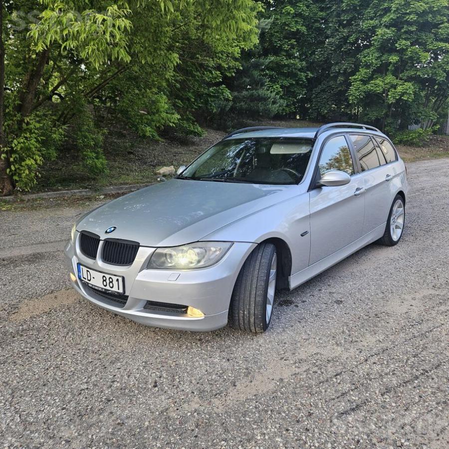 BMW 320 2008 in Riga, with an engine capacity of 2.00 L and mileage of 335 thousand km for 2600 €, photo 4 on AUTOMOTO.COM.LV