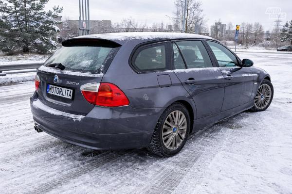 BMW 320 2008 in Vilnius, with an engine capacity of 2.00 L and mileage of 262 thousand km for 2699 €, photo 4 on AUTOMOTO.COM.LV