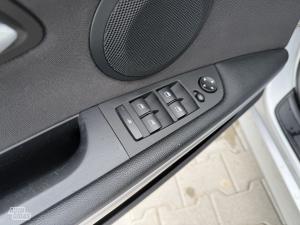 BMW 320 2008 in Vilnius, with an engine capacity of 2.00 L and mileage of 341 thousand km for 2399 €, photo 28 on AUTOMOTO.COM.LV