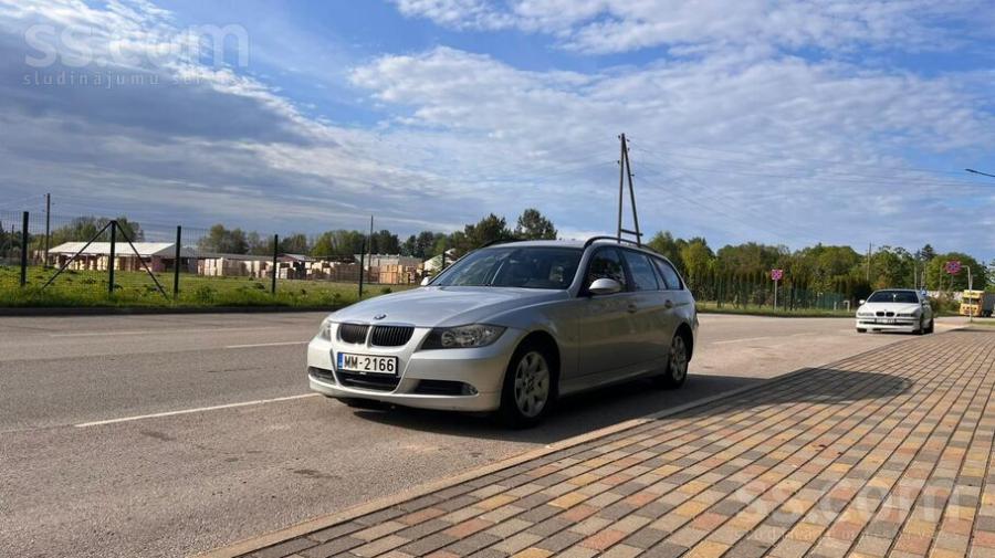 BMW 320 2008 in Riga, with an engine capacity of 2.00 L and mileage of 198 thousand km for 2650 €, photo 4 on AUTOMOTO.COM.LV