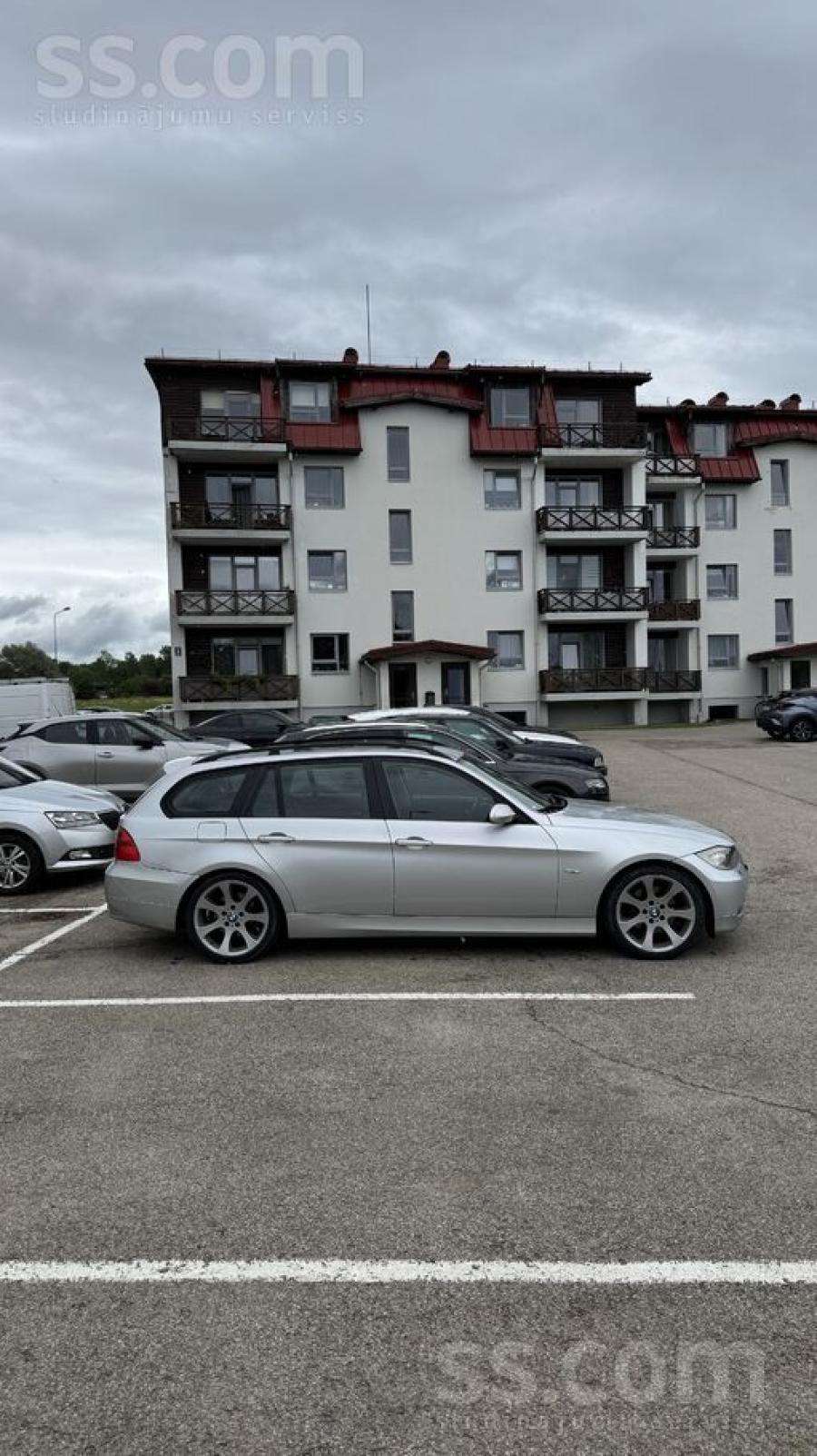 BMW 320 2008 in Cesis, with an engine capacity of 2.00 L and mileage of 311 thousand km for 3950 €, photo 4 on AUTOMOTO.COM.LV
