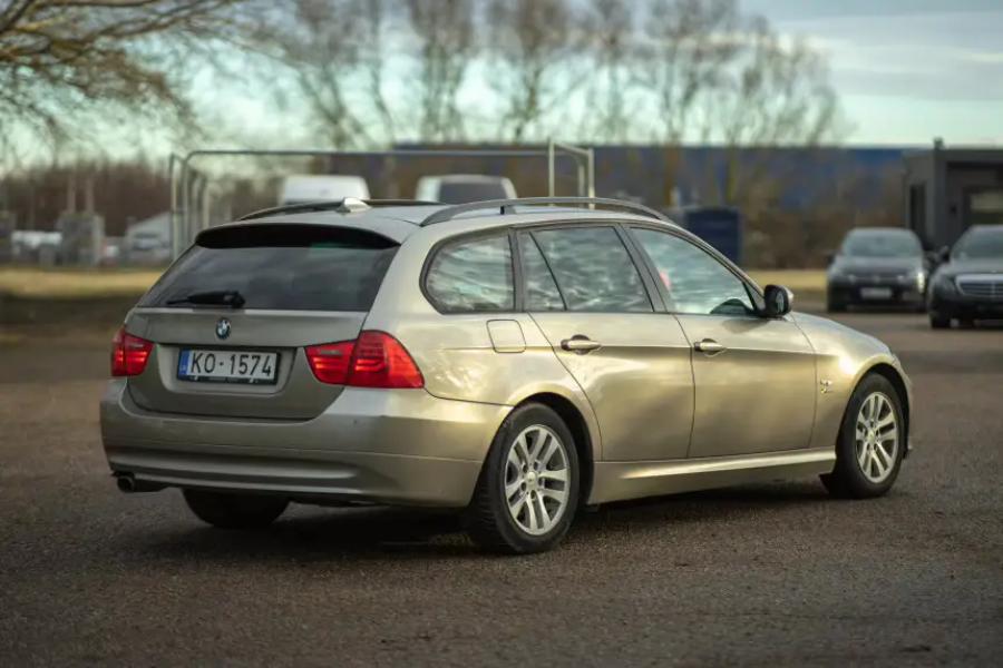 BMW 320 2008 Liepāja, ar dzinēja tilpumu 2.00 L un nobraukumu 378 tūkst. km par 6150 €, foto 5 vietnē AUTOMOTO.COM.LV