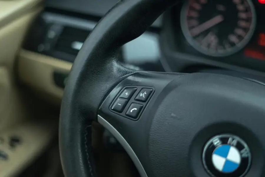 BMW 320 2008 Liepāja, ar dzinēja tilpumu 2.00 L un nobraukumu 378 tūkst. km par 6150 €, foto 22 vietnē AUTOMOTO.COM.LV