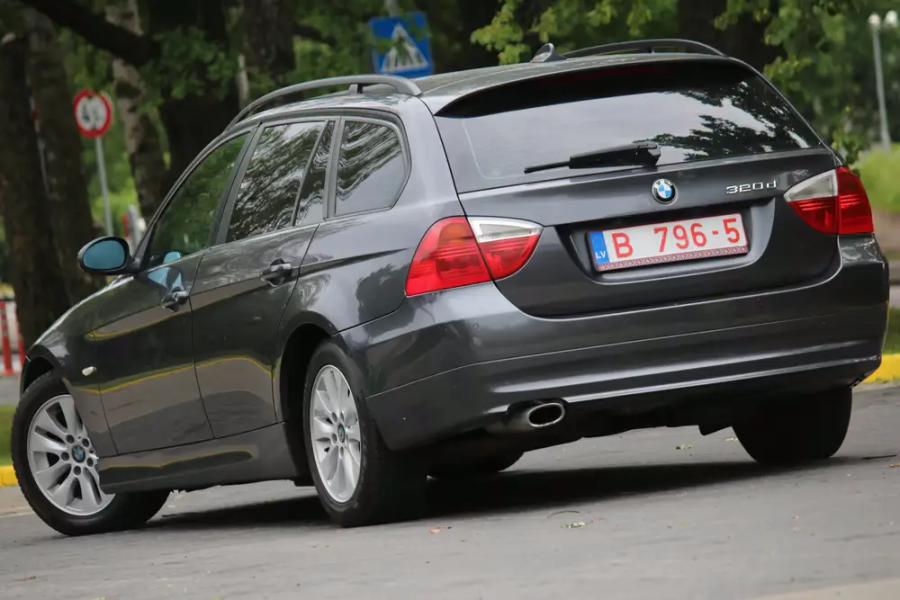 BMW 320 2008 Rīga, ar dzinēja tilpumu 2.00 L un nobraukumu 409 tūkst. km par 3390 €, foto 5 vietnē AUTOMOTO.COM.LV