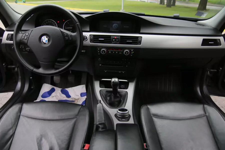 BMW 320 2008 Rīga, ar dzinēja tilpumu 2.00 L un nobraukumu 409 tūkst. km par 3390 €, foto 9 vietnē AUTOMOTO.COM.LV