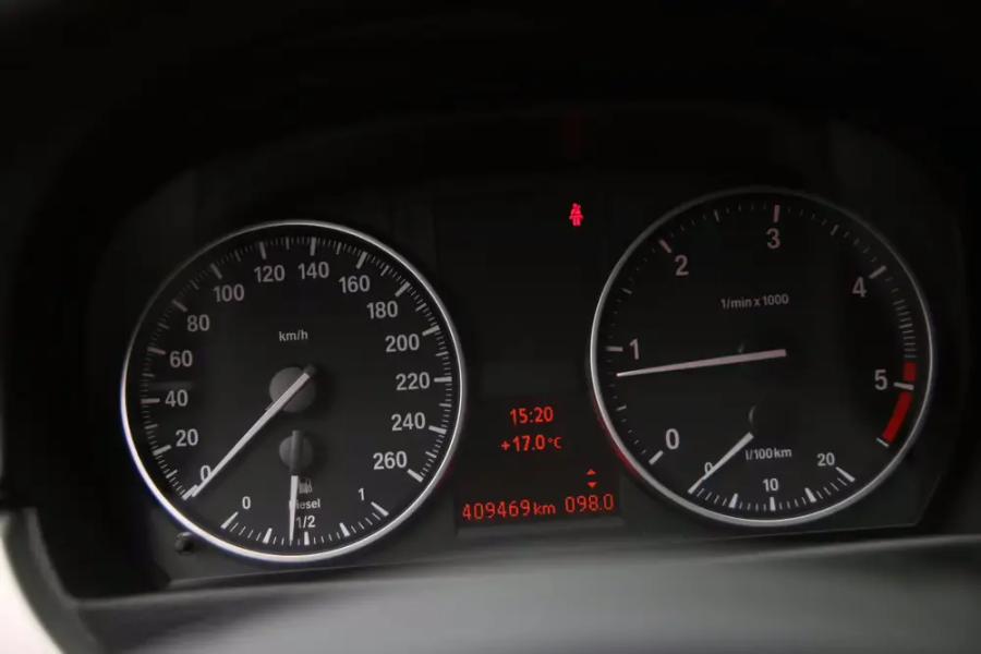 BMW 320 2008 Rīga, ar dzinēja tilpumu 2.00 L un nobraukumu 409 tūkst. km par 3390 €, foto 14 vietnē AUTOMOTO.COM.LV