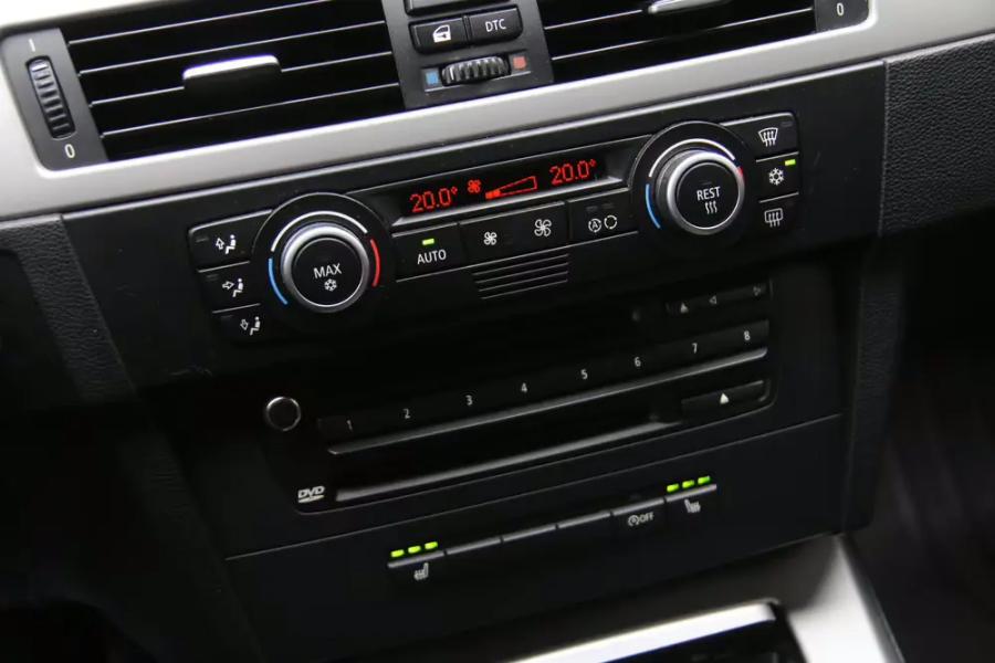 BMW 320 2008 Rīga, ar dzinēja tilpumu 2.00 L un nobraukumu 409 tūkst. km par 3390 €, foto 15 vietnē AUTOMOTO.COM.LV