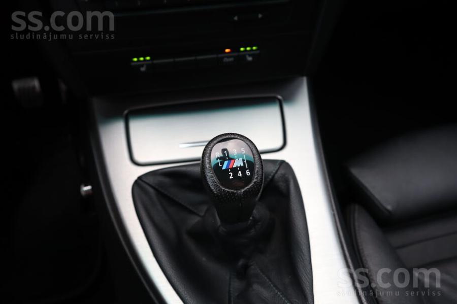 BMW 320 2008 Rīga, ar dzinēja tilpumu 2.00 L un nobraukumu 302 tūkst. km par 5990 €, foto 35 vietnē AUTOMOTO.COM.LV