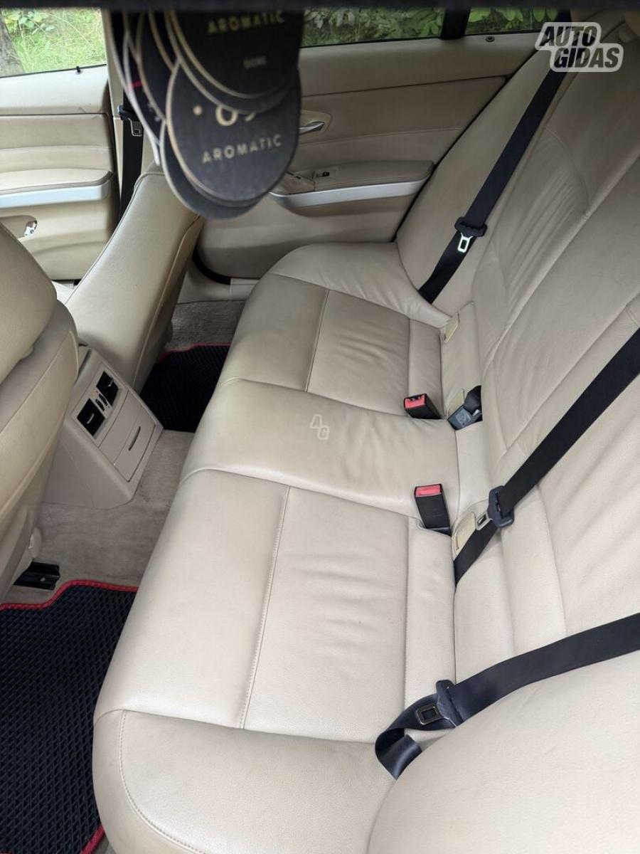 BMW 320 2008 in Vilnius, with an engine capacity of 2.00 L and mileage of 298 thousand km for 4950 €, photo 14 on AUTOMOTO.COM.LV