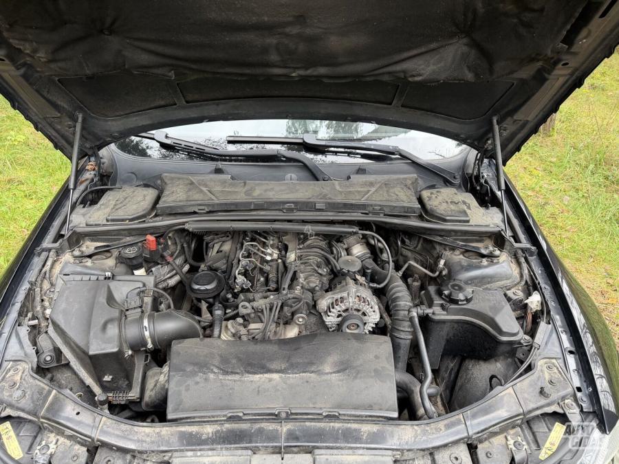 BMW 320 2008 in Vilnius, with an engine capacity of 2.00 L and mileage of 298 thousand km for 4950 €, photo 17 on AUTOMOTO.COM.LV