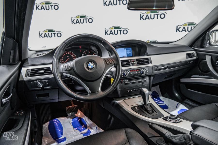 BMW 320 2009 in Kaunas, with an engine capacity of 2.00 L and mileage of 299 thousand km for 5890 €, photo 7 on AUTOMOTO.COM.LV