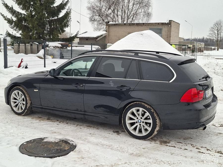 BMW 320 2009 in Silute, with an engine capacity of 2.00 L and mileage of 331 thousand km for 3499 €, photo 9 on AUTOMOTO.COM.LV