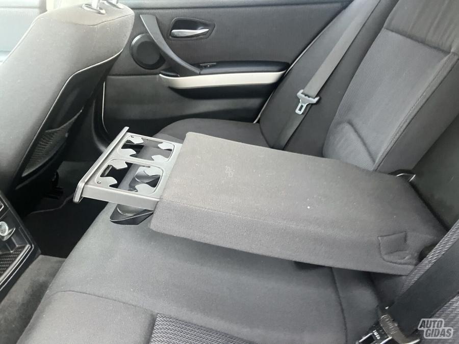 BMW 320 2009 in Vilnius, with an engine capacity of 2.00 L and mileage of 300 thousand km for 4150 €, photo 8 on AUTOMOTO.COM.LV