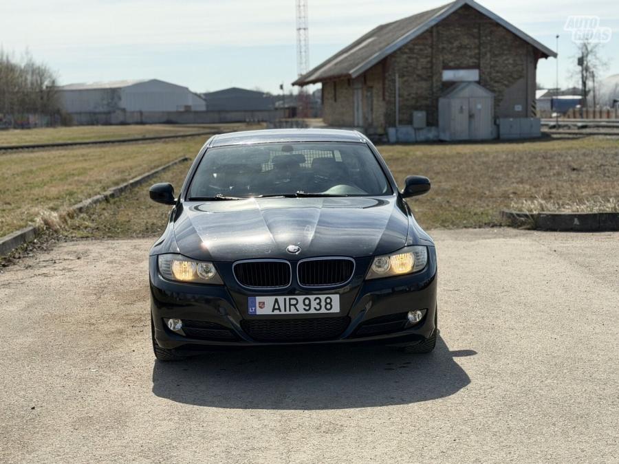 BMW 320 2009 Šauļi, ar dzinēja tilpumu 2.00 L un nobraukumu 243 tūkst. km par 2950 €, foto 4 vietnē AUTOMOTO.COM.LV