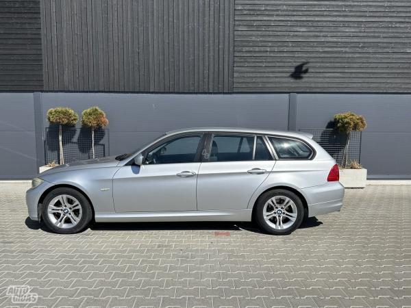BMW 320 2009 in Siauliai, with an engine capacity of 2.00 L and mileage of 271 thousand km for 3400 €, photo 2 on AUTOMOTO.COM.LV