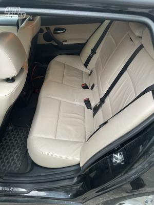 BMW 320 2009 in Kelme, with an engine capacity of 2.00 L and mileage of 240 thousand km for 4900 €, photo 6 on AUTOMOTO.COM.LV