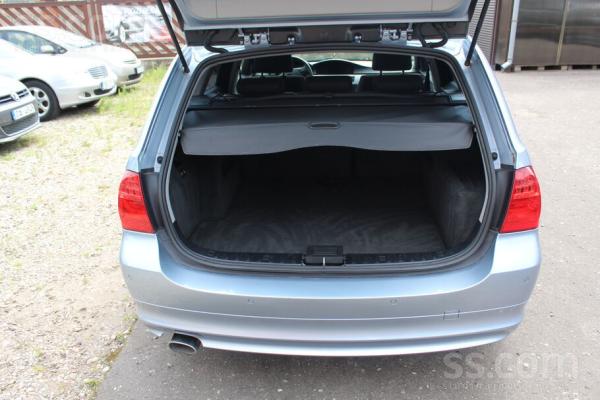 BMW 320 2009 in Liepaja, with an engine capacity of 2.00 L and mileage of 272 thousand km for 4555 €, photo 5 on AUTOMOTO.COM.LV