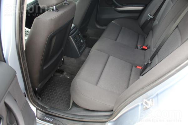 BMW 320 2009 in Liepaja, with an engine capacity of 2.00 L and mileage of 272 thousand km for 4555 €, photo 7 on AUTOMOTO.COM.LV