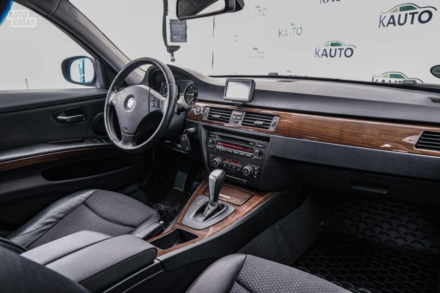 BMW 320 2009 in Kaunas, with an engine capacity of 2.00 L and mileage of 258 thousand km for 4990 €, photo 12 on AUTOMOTO.COM.LV