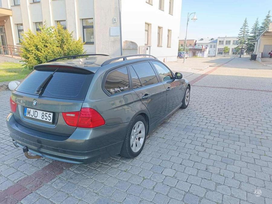 БМВ 320 2009 в Клайпеда, объемом двигателя 2.00 л и пробегом 258 тыс. км за 4600 €, фото 3 на AUTOMOTO.COM.LV